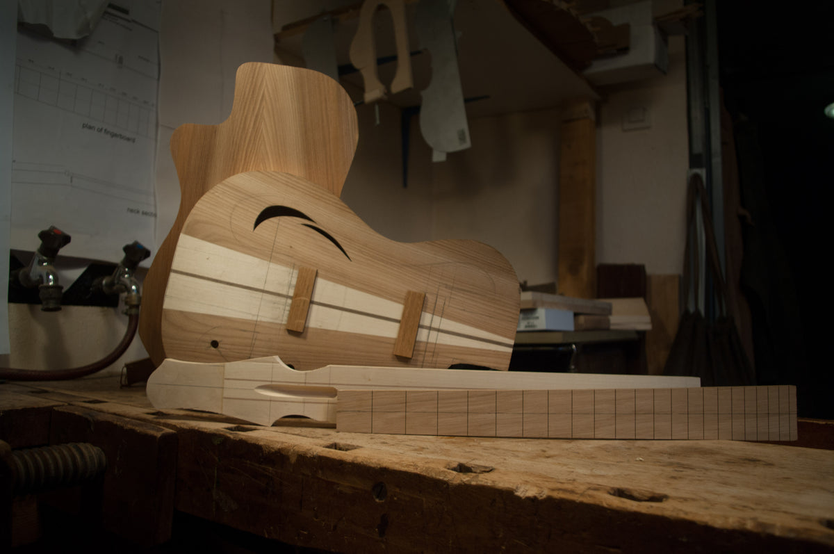 Lupin Guitars labeling